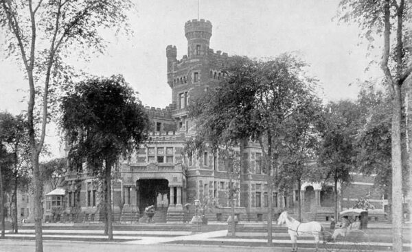 The Palmer Mansion in Chicago | Chicago Beautiful